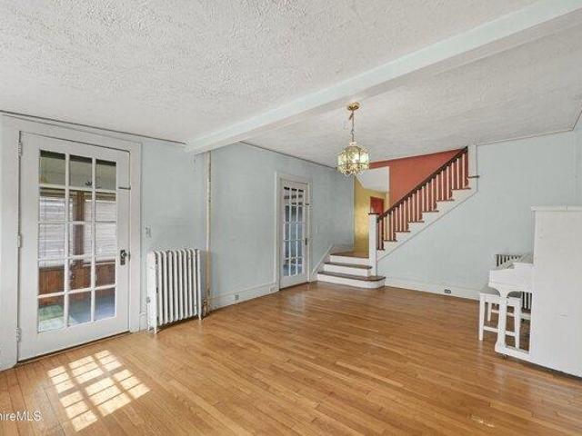 house with 3 bedroom, Great Barrington MA ES103247460