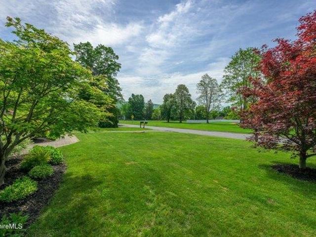 house with 3 bedroom, Great Barrington MA ES103886513