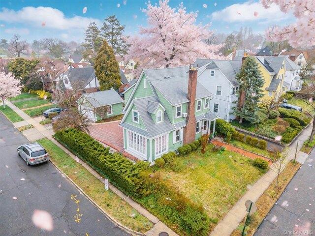 house with 3 bedroom, Great Neck NY DS102528010