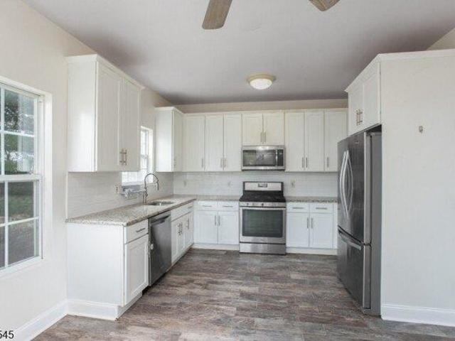 house with 3 bedroom, Green Brook NJ ES103666655