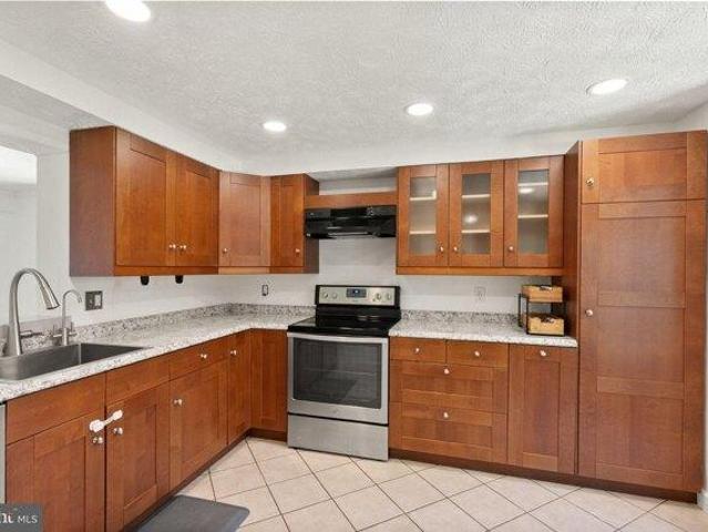 house with 3 bedroom, Greenbelt MD ES103602398