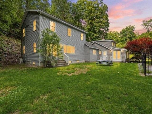house with 3 bedroom, Greenfield MA DS104044762