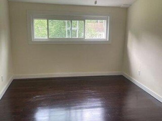 house with 3 bedroom, Greenfield MA ES105107779