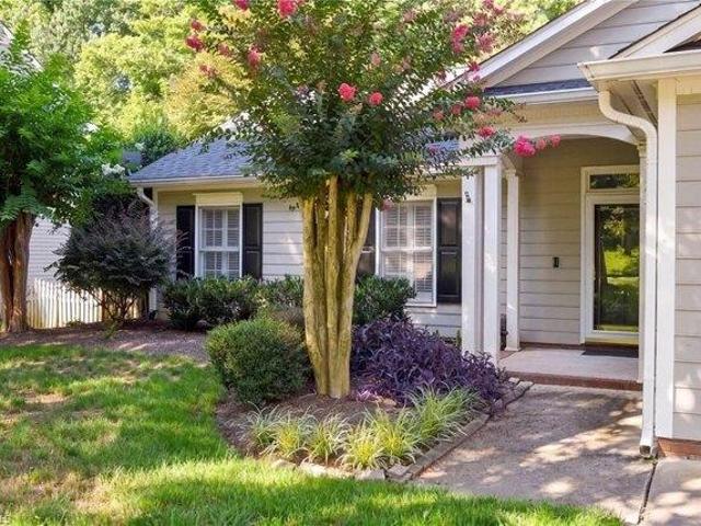 house with 3 bedroom, Greensboro NC ES104898847