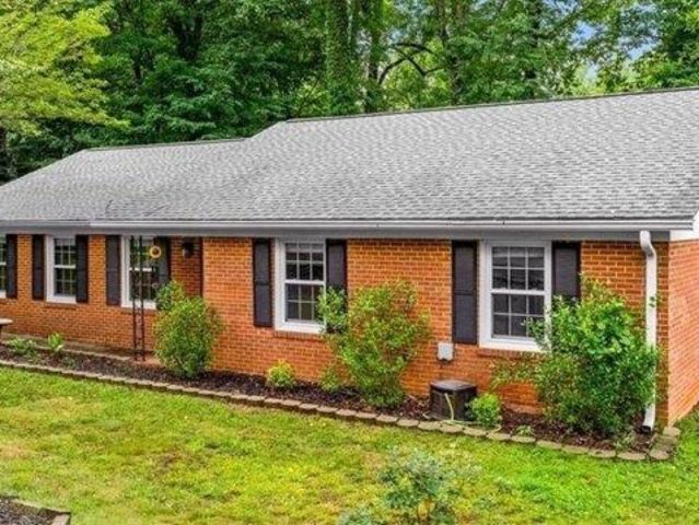 house with 3 bedroom, Greensboro NC ES104908420