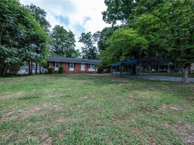 house with 3 bedroom, Greensboro NC ES103602744