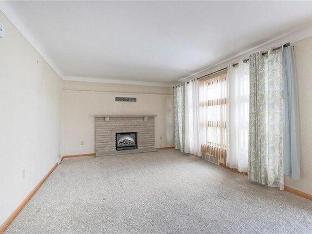 house with 3 bedroom, Greensburg PA DS88617467