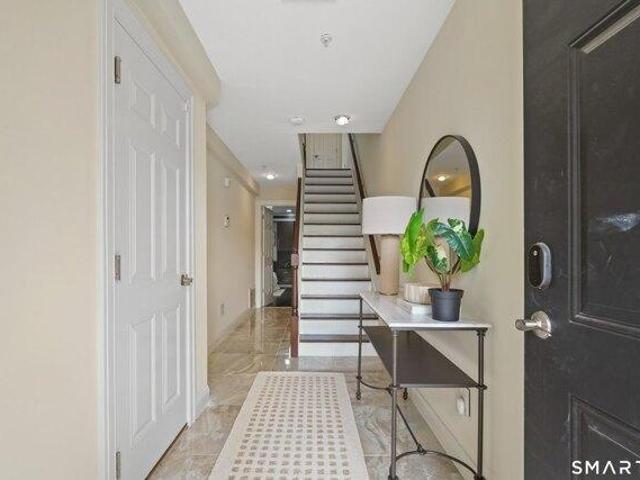 house with 3 bedroom, Greenwich CT DS102444485