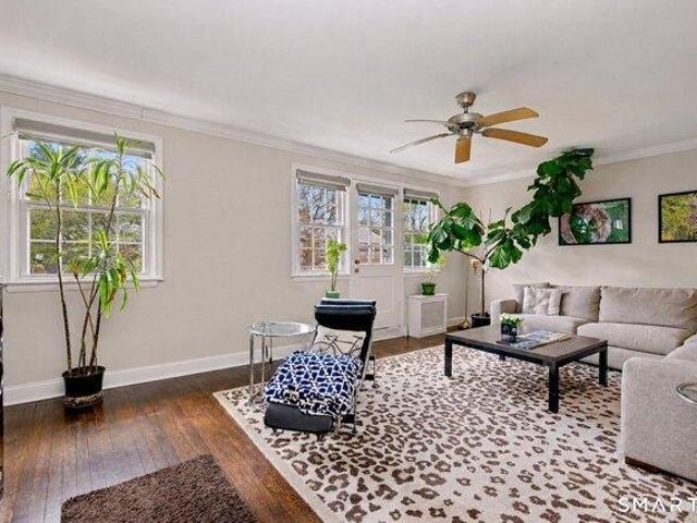 house with 3 bedroom, Greenwich CT DS102063717