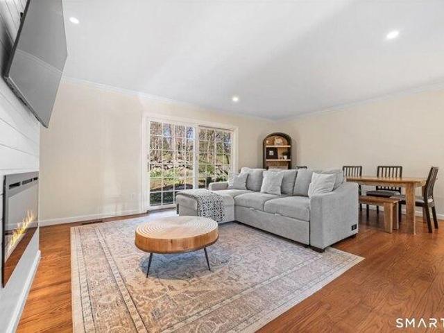 house with 3 bedroom, Greenwich CT DS102256740