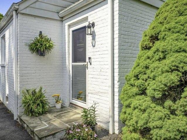 house with 3 bedroom, Greenwich CT ES102823641
