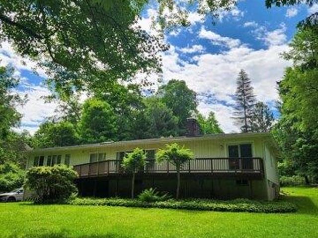 house with 3 bedroom, Greenwich CT ES104848752
