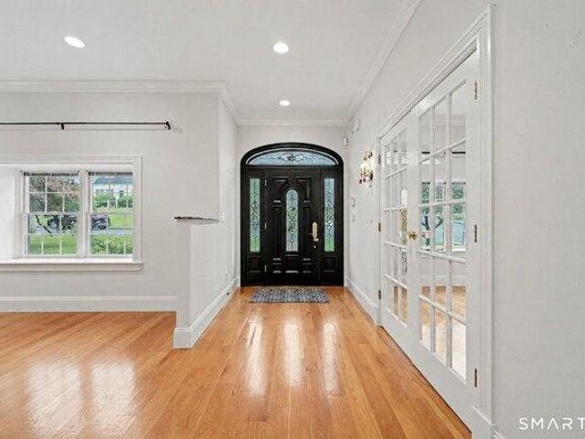 house with 3 bedroom, Greenwich CT ES104850666