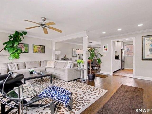 house with 3 bedroom, Greenwich CT ES105141887