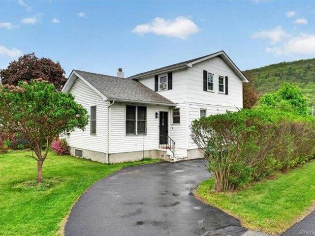 house with 3 bedroom, Greenwood Lake NY ES105203174