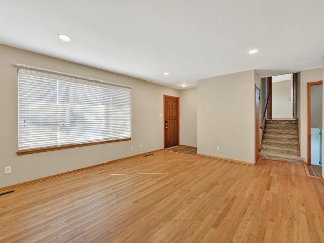 house with 3 bedroom, Griffith IN ES100973606
