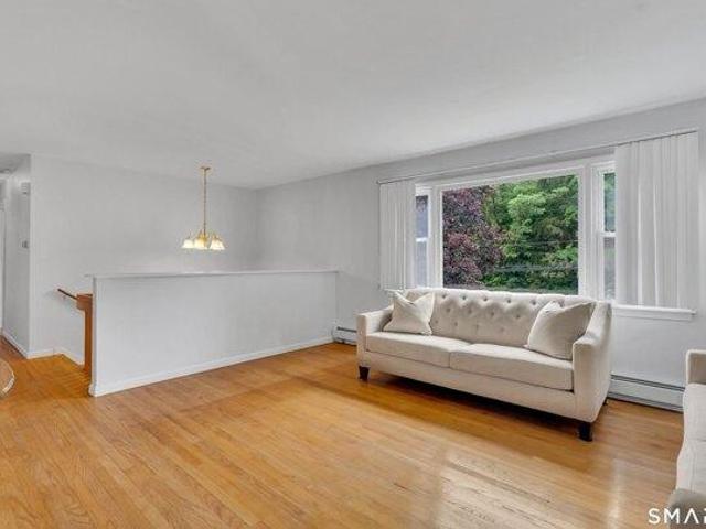 house with 3 bedroom, Guilford CT ES104078396