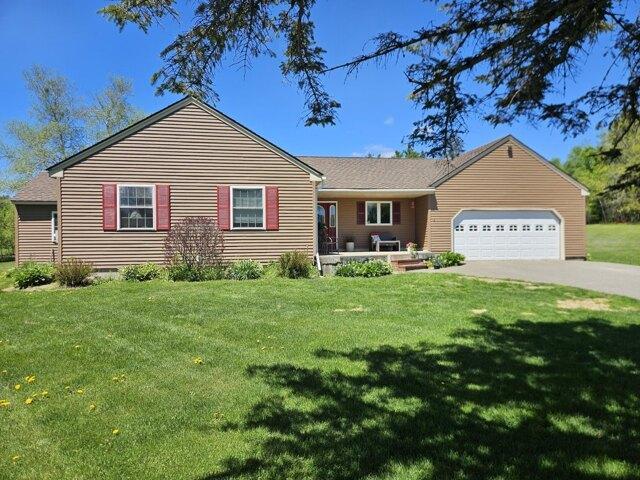 house with 3 bedroom, Guilford ME DS103222864