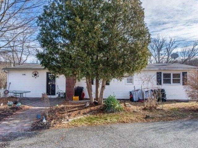 house with 3 bedroom, Hamburg NJ DLS101602583