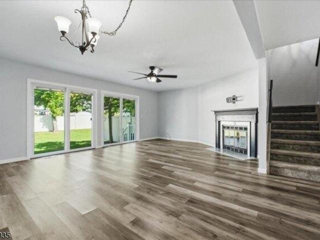 house with 3 bedroom, Hamburg NJ ES104807277