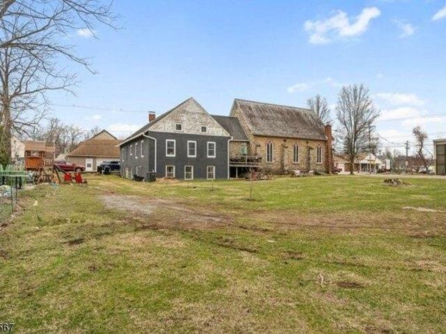 house with 3 bedroom, Hamburg NJ ES104833852