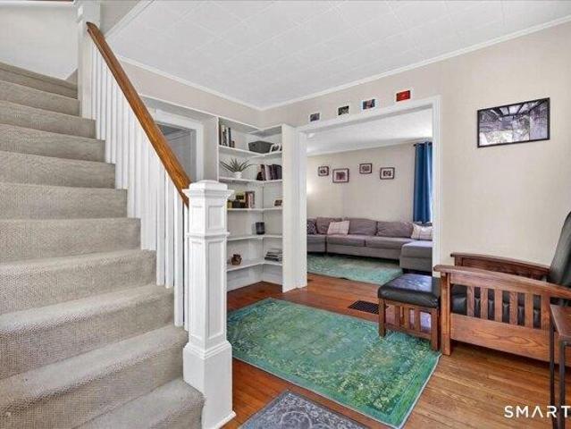 house with 3 bedroom, Hamden CT DLS102444004
