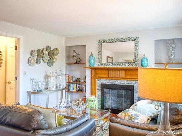 house with 3 bedroom, Hamden CT DLS102708262