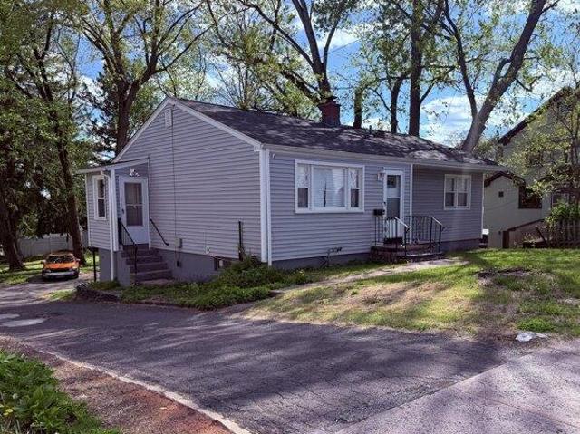 house with 3 bedroom, Hamden CT DS102218412