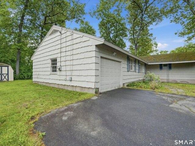 house with 3 bedroom, Hamden CT DS104111934