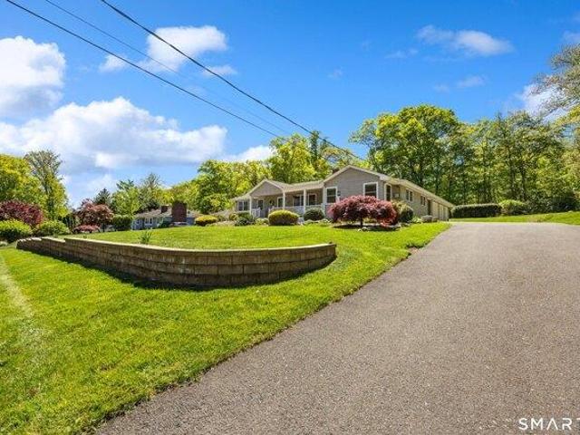 house with 3 bedroom, Hamden CT ES103438200