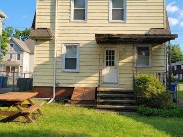 house with 3 bedroom, Hamden CT ES103073112