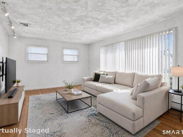 house with 3 bedroom, Hamden CT ES103101619