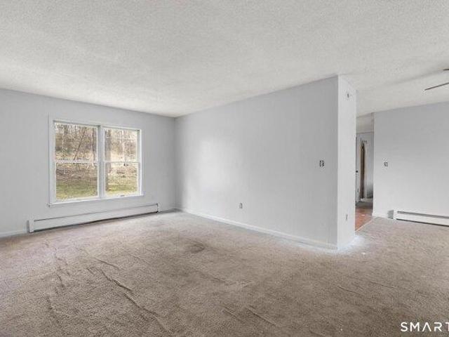 house with 3 bedroom, Hamden CT ES104790270