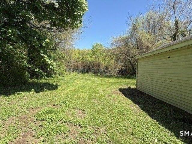 house with 3 bedroom, Hamden CT ES104810983