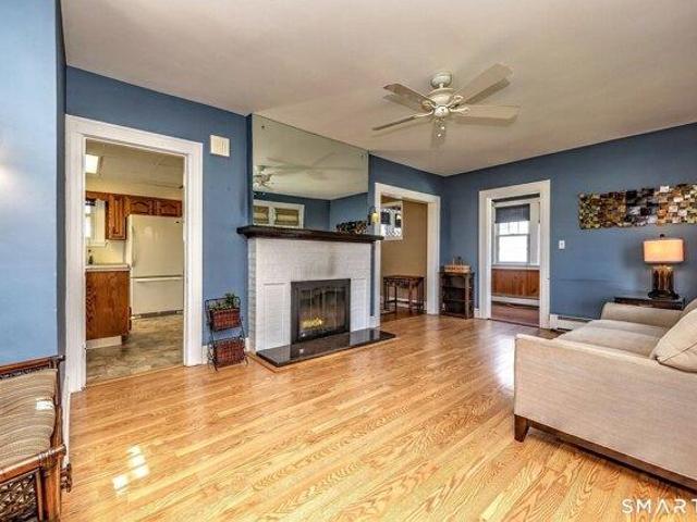house with 3 bedroom, Hamden CT ES104851758