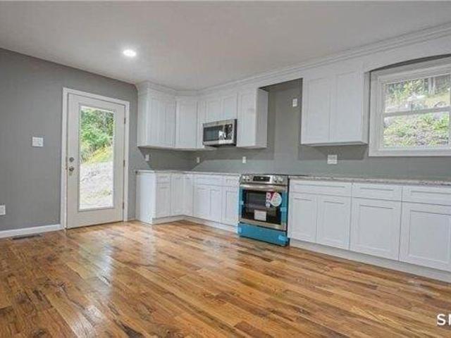 house with 3 bedroom, Hamden CT ES104853135