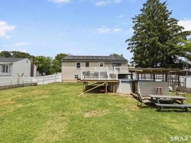house with 3 bedroom, Hamden CT ES104853149