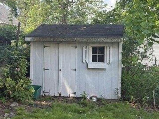 house with 3 bedroom, Hamden CT ES104919900