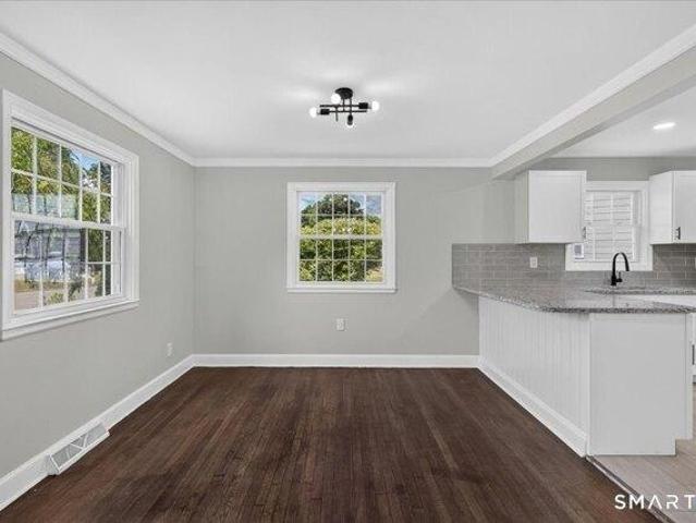 house with 3 bedroom, Hamden CT ES104116306