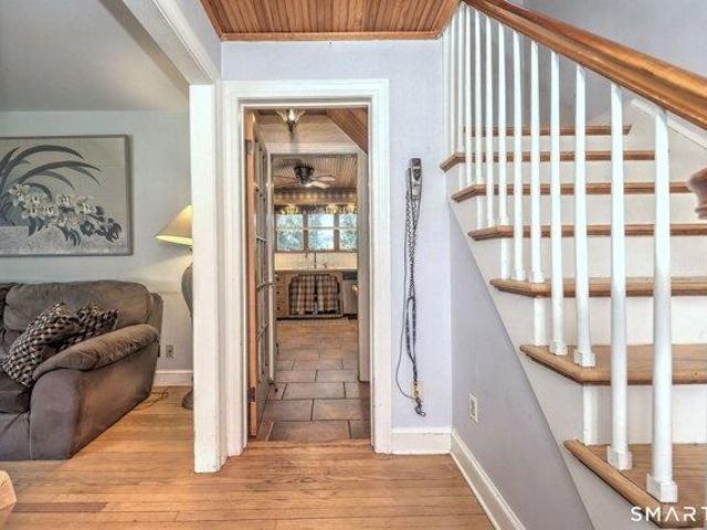 house with 3 bedroom, Hamden CT ES104236567