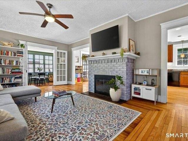 house with 3 bedroom, Hamden CT ES104264392