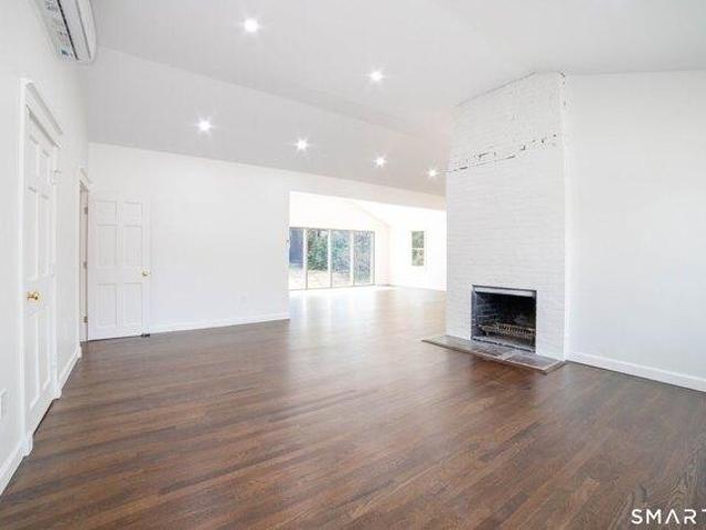house with 3 bedroom, Hamden CT ES104352909