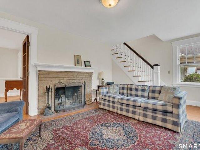 house with 3 bedroom, Hamden CT ES104352330