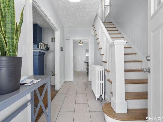 house with 3 bedroom, Hamden CT ES105159559