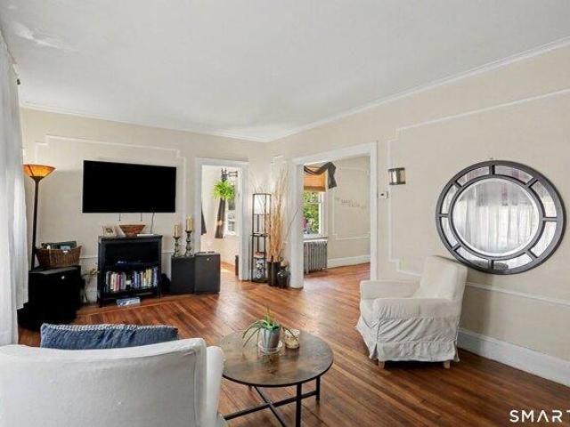 house with 3 bedroom, Hamden CT ES105159815