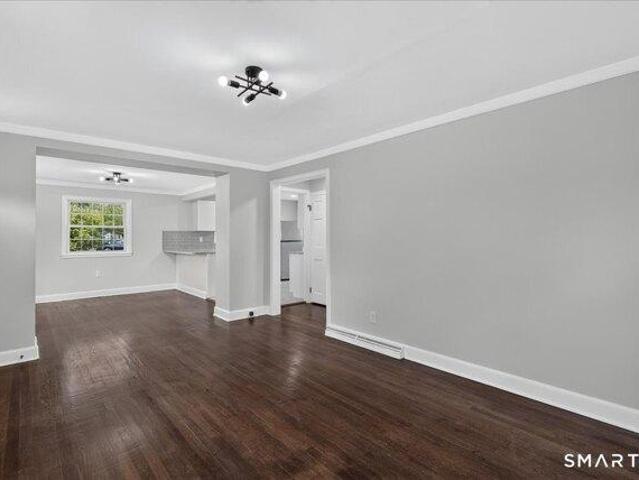 house with 3 bedroom, Hamden CT ES105190654