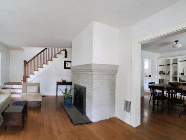 house with 3 bedroom, Hamden CT ES105192422