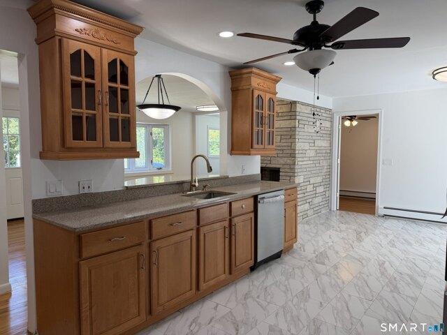 house with 3 bedroom, Hamden CT ES105204293