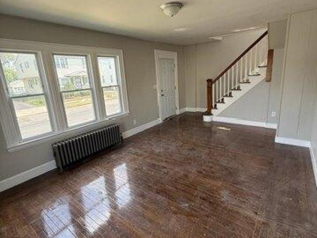 house with 3 bedroom, Hamden CT ES105206278