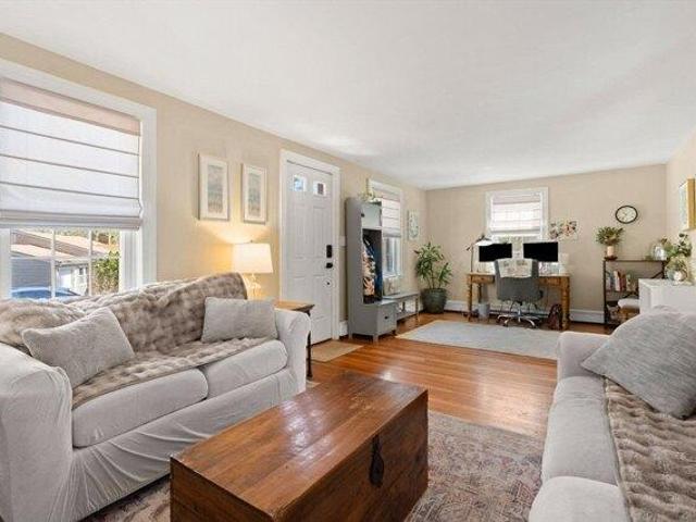 house with 3 bedroom, Hamilton MA DS102726286